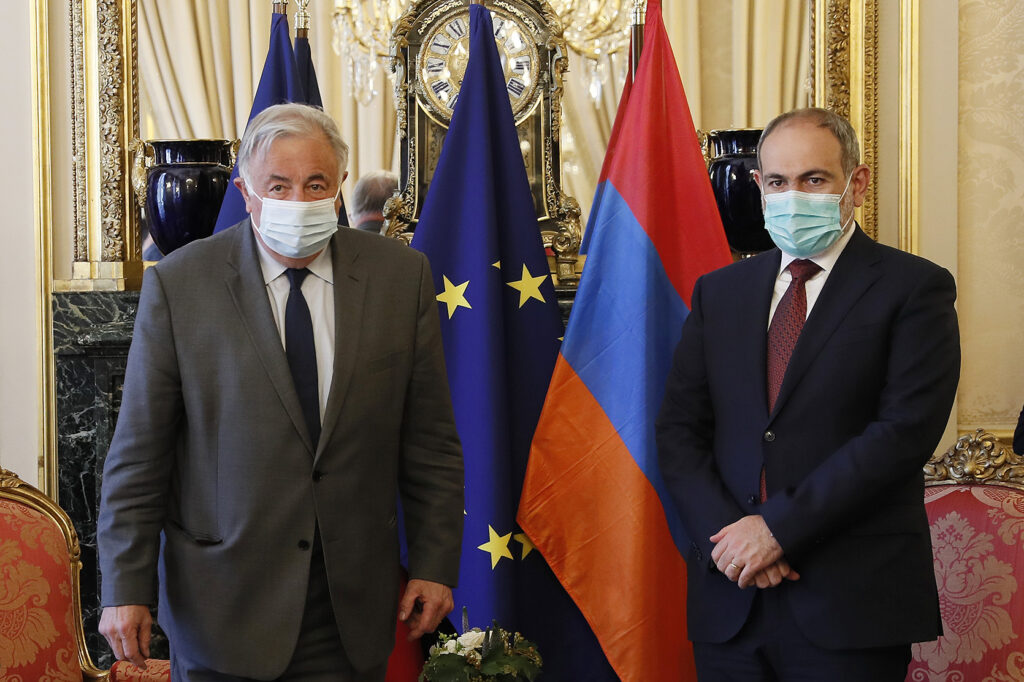 Armenia’s acting PM Nikol Pashinyan meets with French Senate President ...