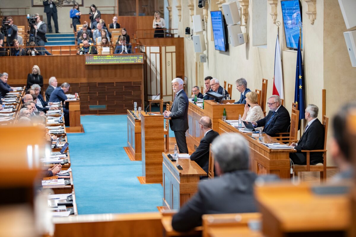 Czech Senate adopts resolution condemning all forms of violence against ...