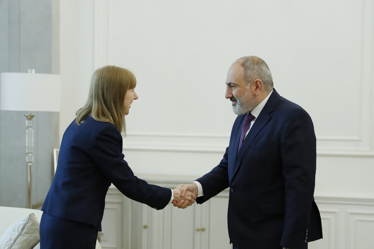 PM Pashinyan commends cooperation between Armenia and World Bank ...
