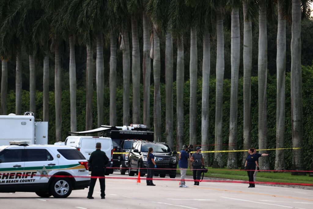 FBI investigating apparent assassination attempt on Trump, suspect held ...