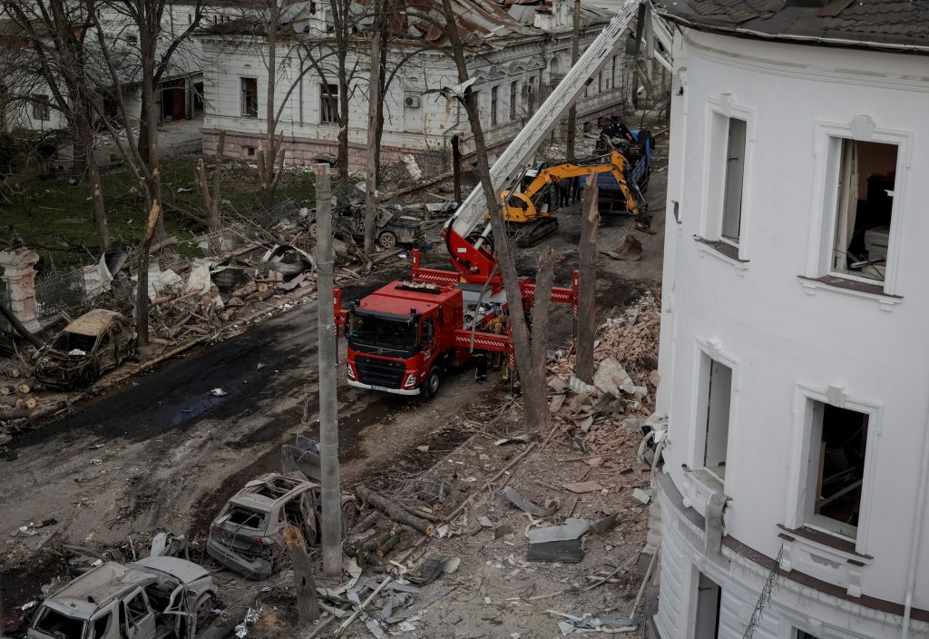 Russian missile strike kills 34 in Ukraine’s Sumy, Kyiv says – Public ...