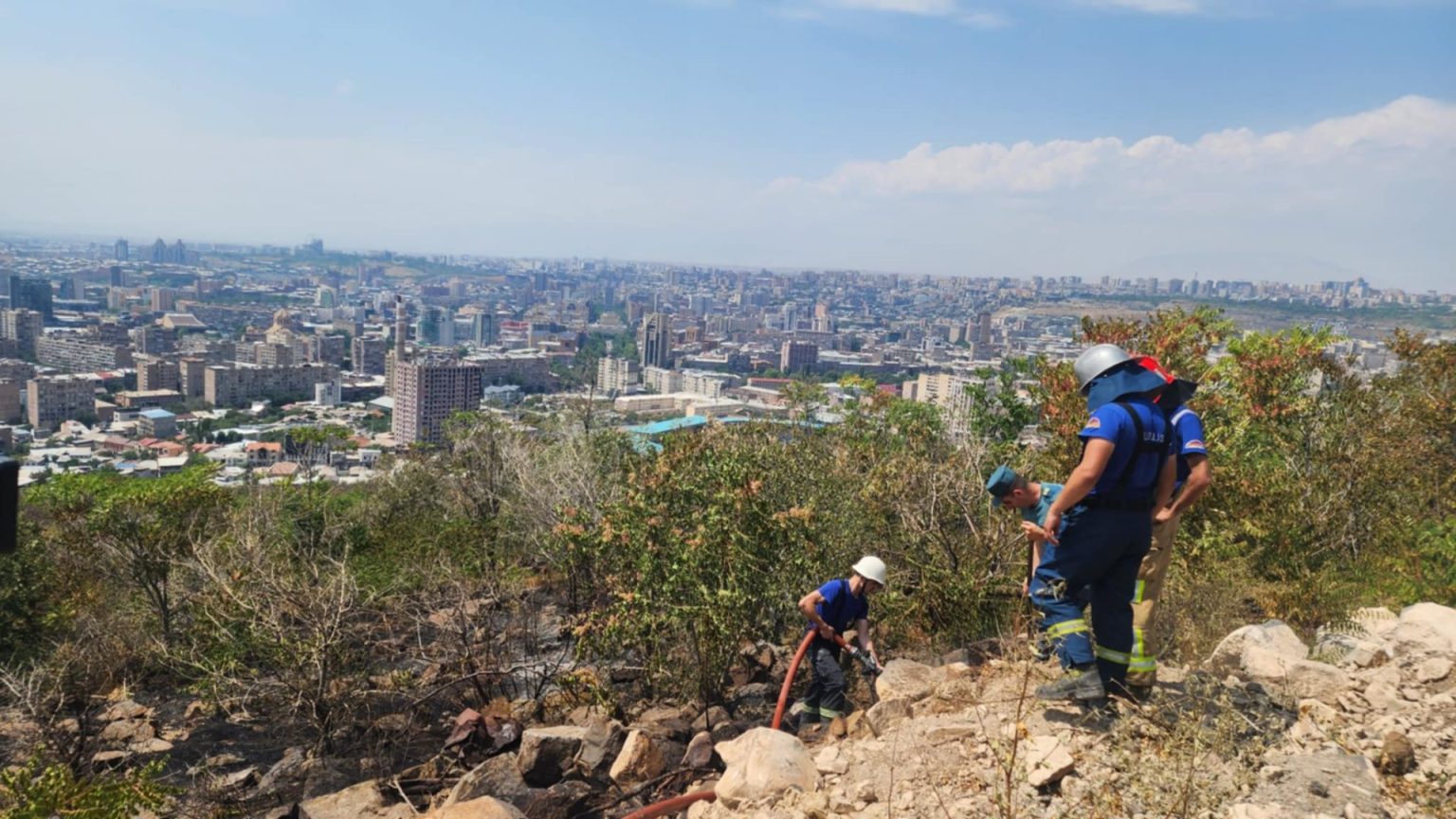 Fire in Yerevan’s Sari Tagh neighborhood contained, no threat to nearby ...