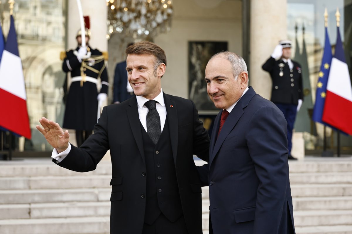 Nikol Pashinyan and Emmanuel Macron meet in Paris – Public Radio of Armenia